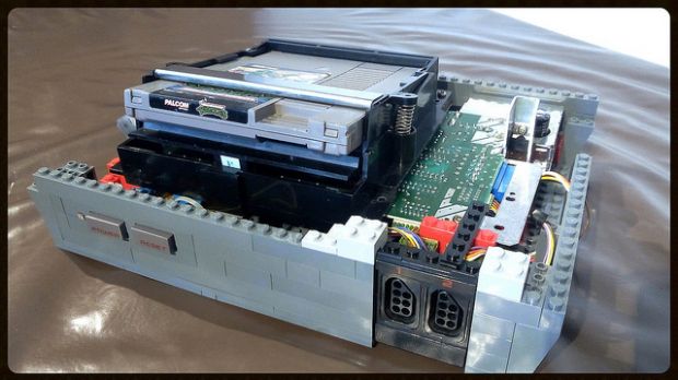 La Nintendo Nes en Lego d'Old School Brick - Gangeek Style